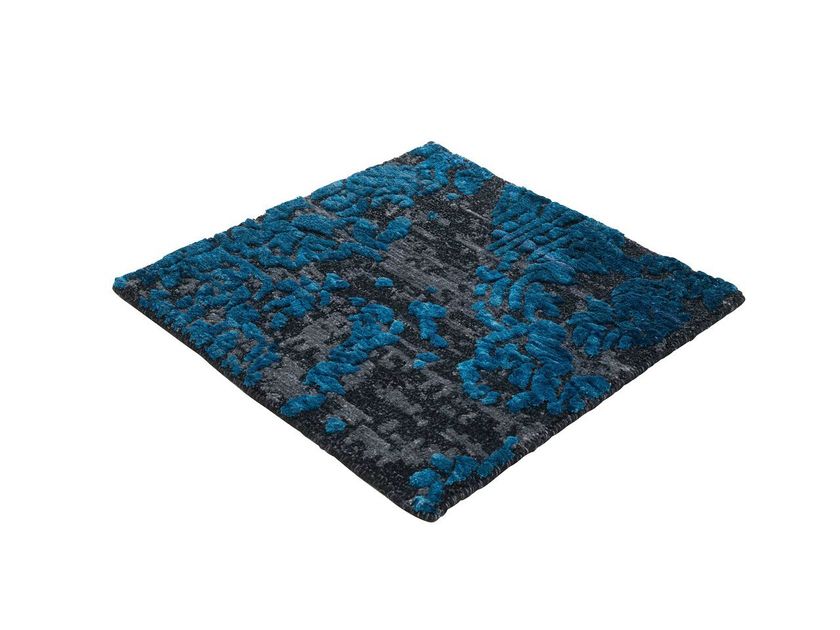 ICONIC Rug By Miinu