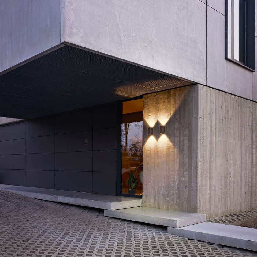 MOMBA | LED Outdoor wall Lamp By Delta Light