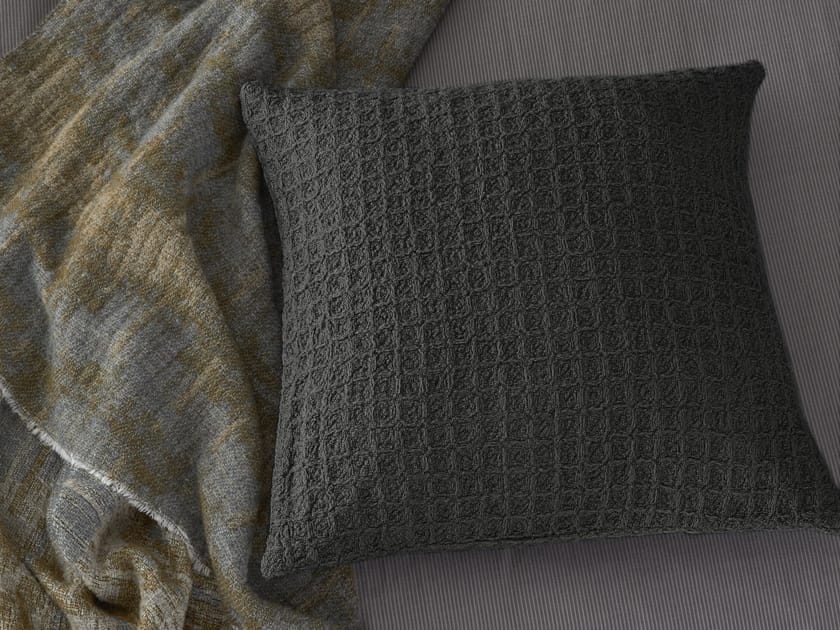 NIDONE cushion By Society Limonta