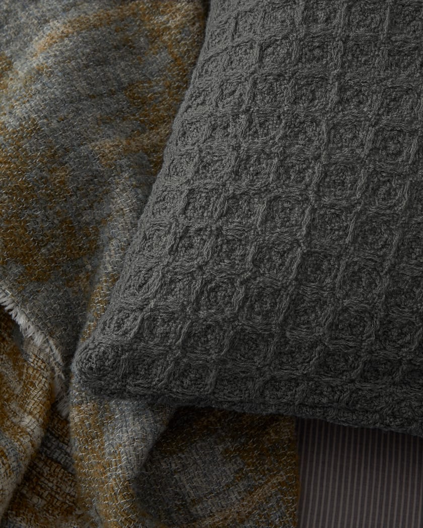 NIDONE cushion By Society Limonta