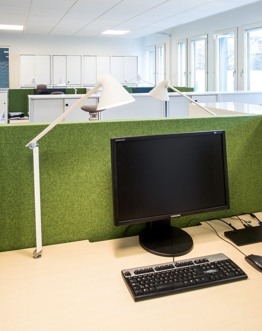 NJP LED adjustable clamp light By Louis Poulsen | design Nendo