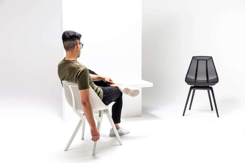 ECONYL® chair noho move™chair black By noho design Formway