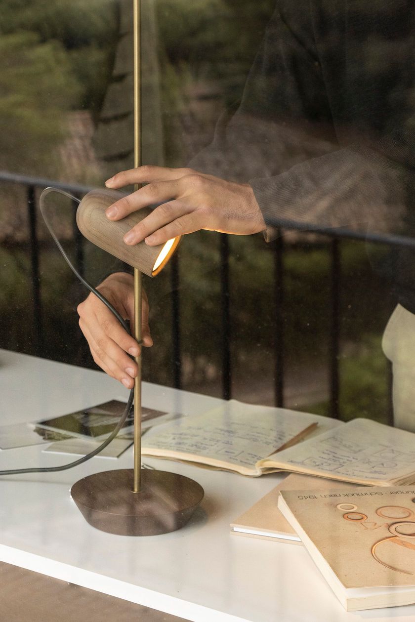 ONFA Lampada da tavolo By nomon