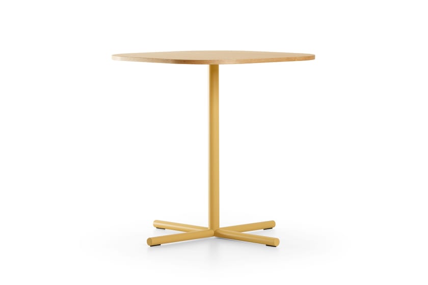 Tavolo quadrato con base a 4 razze NOTABLE NT T0HS Collezione Notable ...