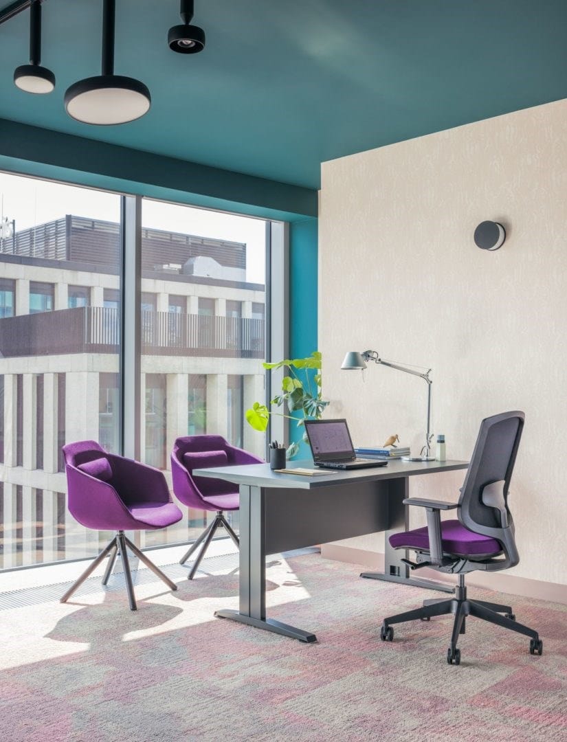 Rectangular melamine-faced chipboard office desk OGI_N | Office desk Ogi Collection By MDD