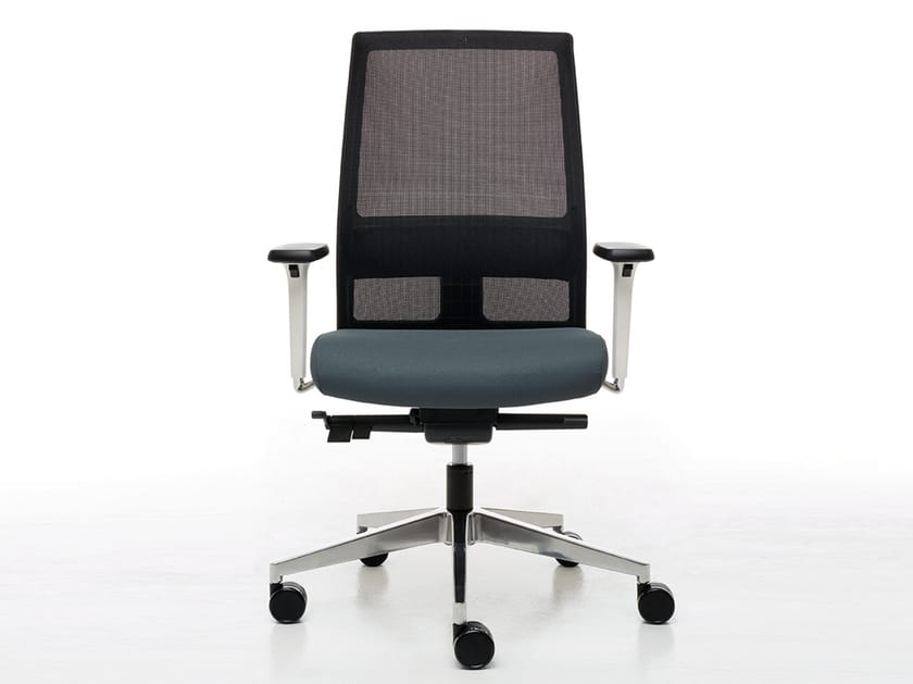 OMNIA WHITE 01 Swivel office chair with armrests By Nahu