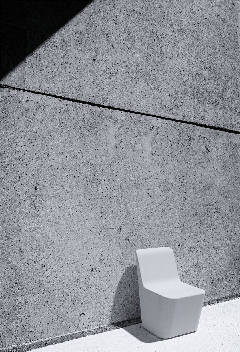 SMOOTH Concrete outdoor chair By SIT | design João Carvalho