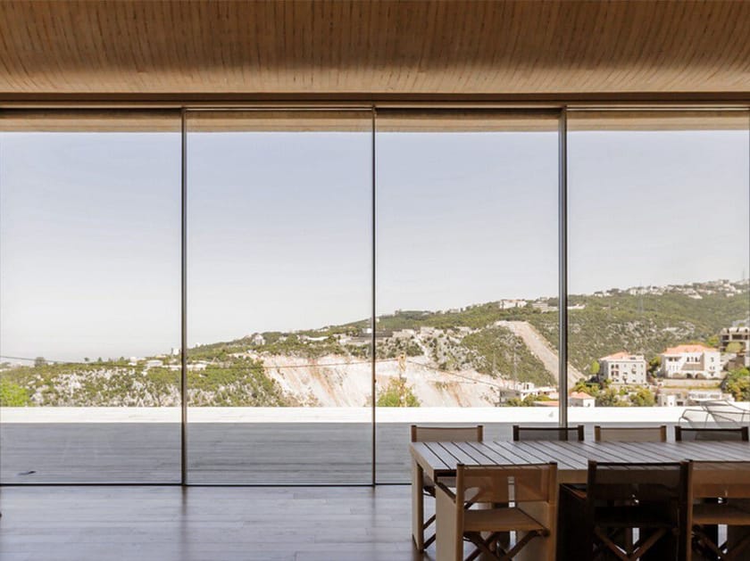 AH!UM Window By panoramah!