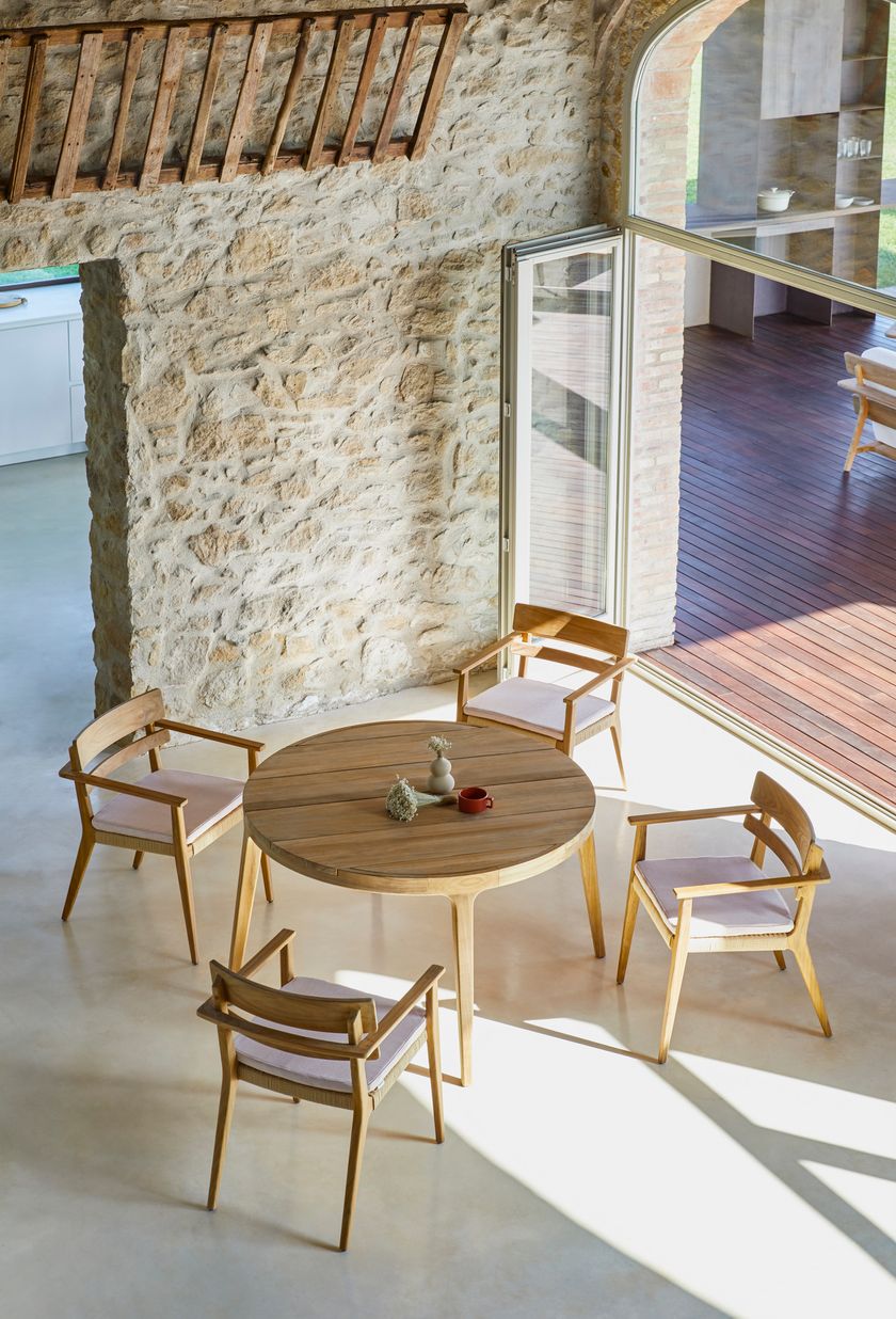 PARALEL | Round table By POINT design Gabriel Teixidó