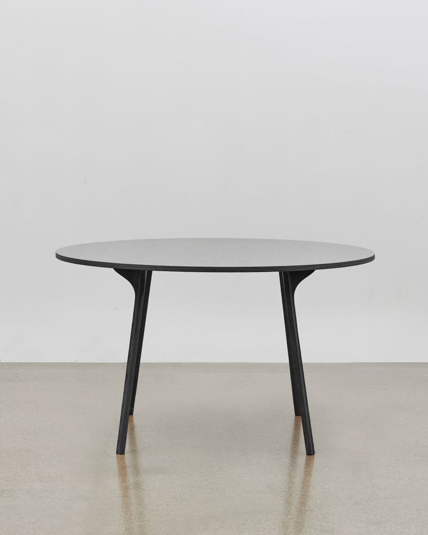 PH CIRCLE TABLE | Round table By PH Furniture & Pianos design Poul ...