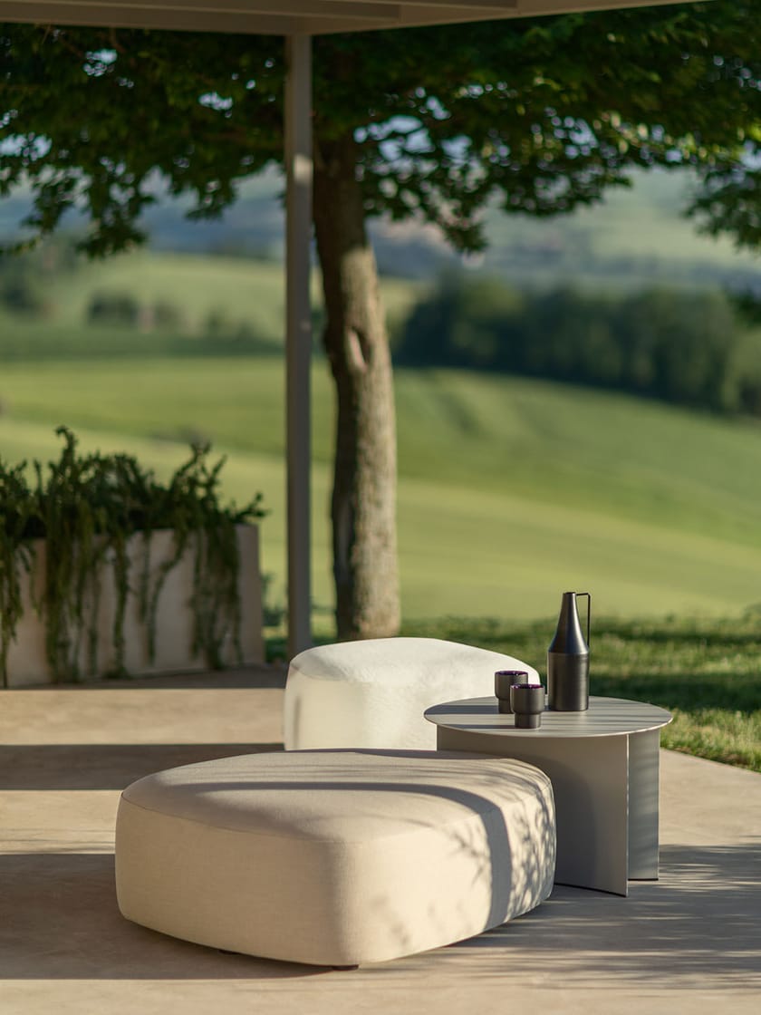 PIERRE Pouf da giardino sfoderabile in tessuto By Flou | design Studio ...