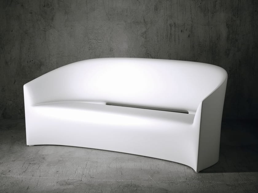PINE BEACH Garden sofa By Serralunga | design Christophe Pillet