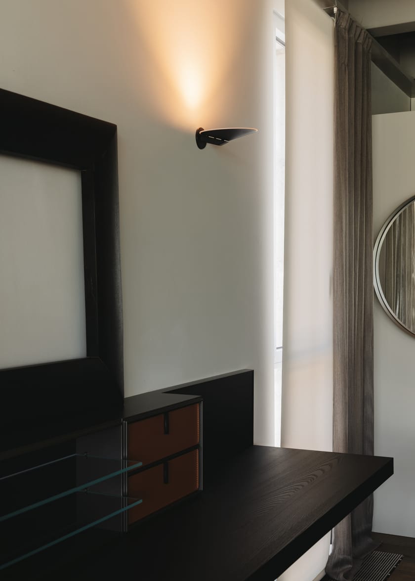 PLA | Wall light By Milan Iluminación