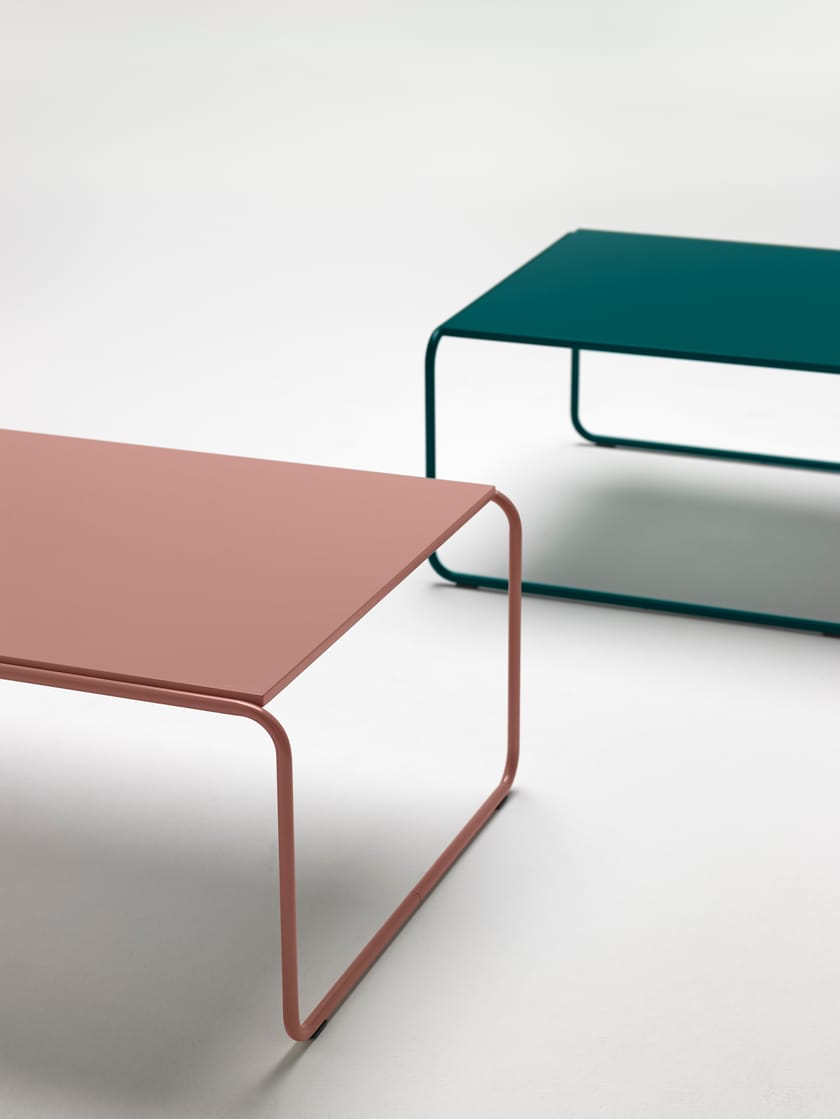 PLOMA Wooden coffee table By Mobboli