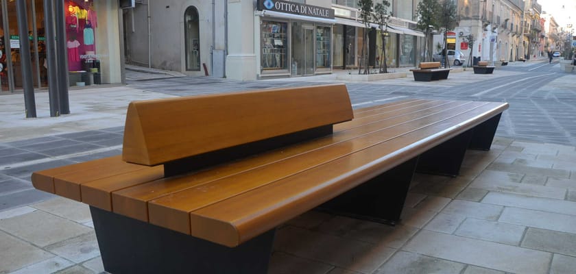 CAMPUS | Bench By Metalco