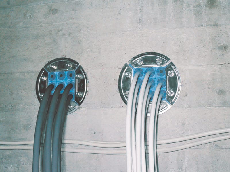 Pipe fixing system and collar ROXTEC SERIES R By Roxtec Italia