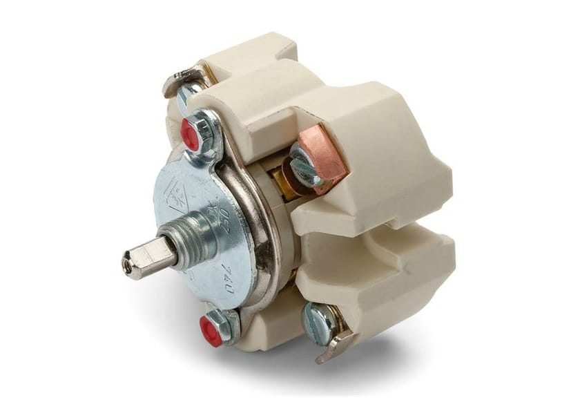 Electrical socket 186892 | Surface mounted rotary switch By THPG