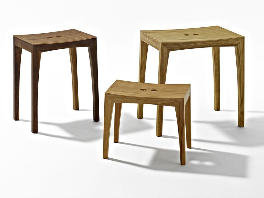 Sgabello basso in legno in stile moderno OTTO2 | Sgabello in legno ...