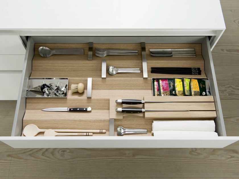 B3 INTERIOR SYSTEM | Wooden knife block By Bulthaup