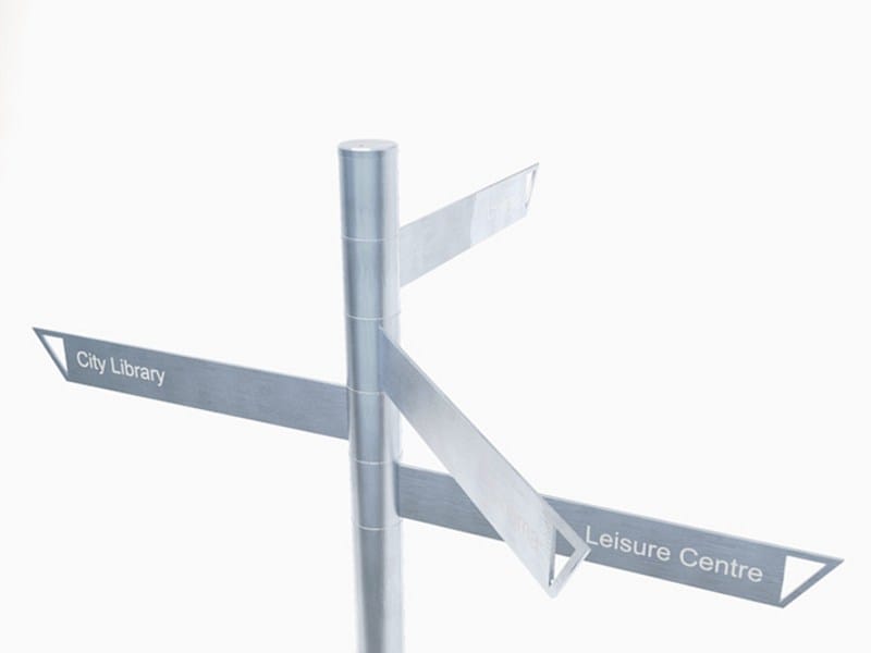 Freestanding stainless steel sign FINGER By Factory Furniture