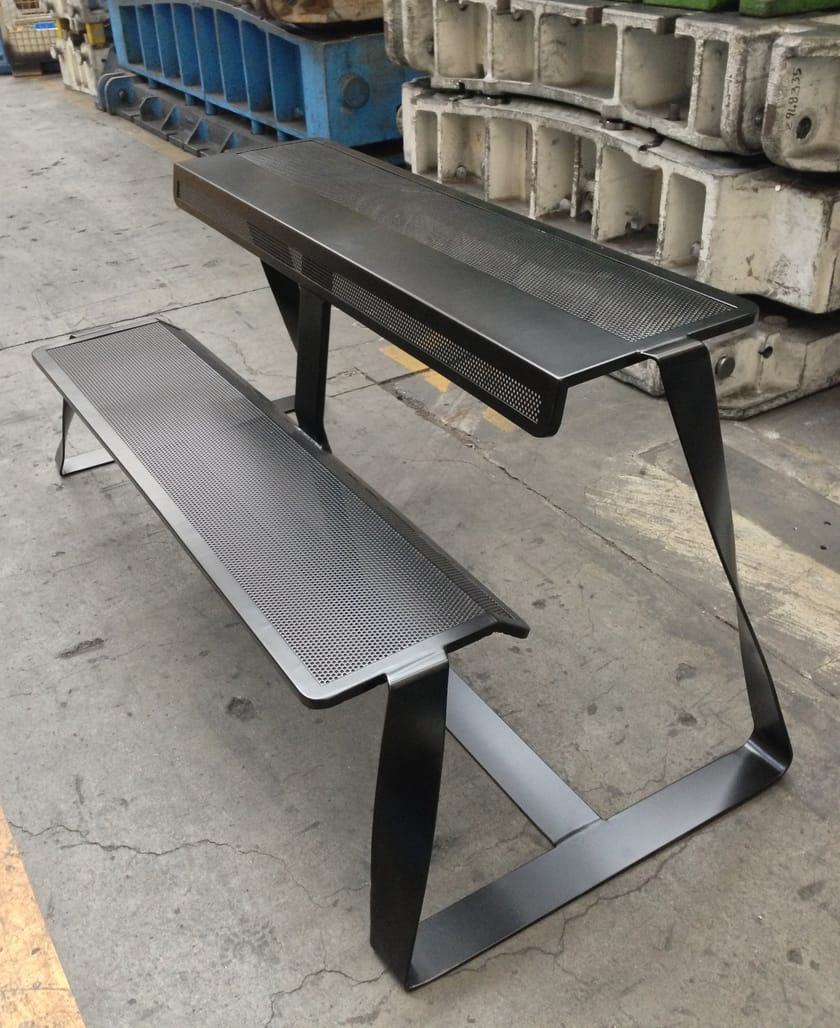 T-BENCH Metal Bench By altreforme | design B-bold