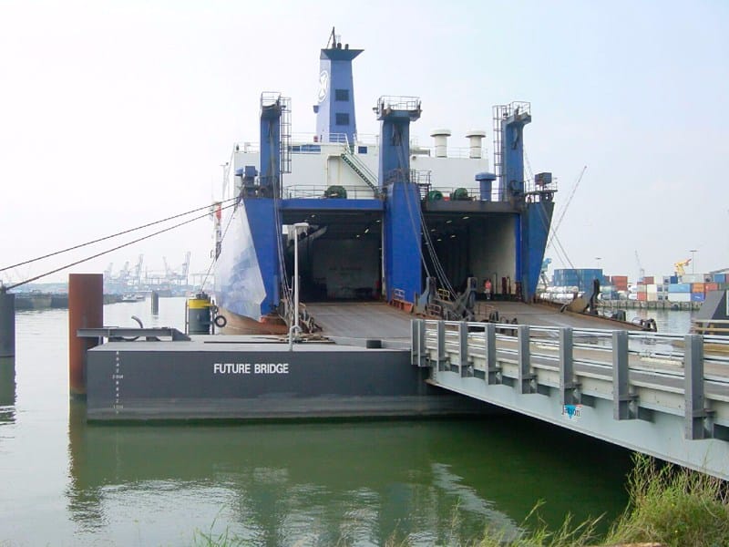 Pontili per traghetti JANSON RORO’S - Janson Bridging