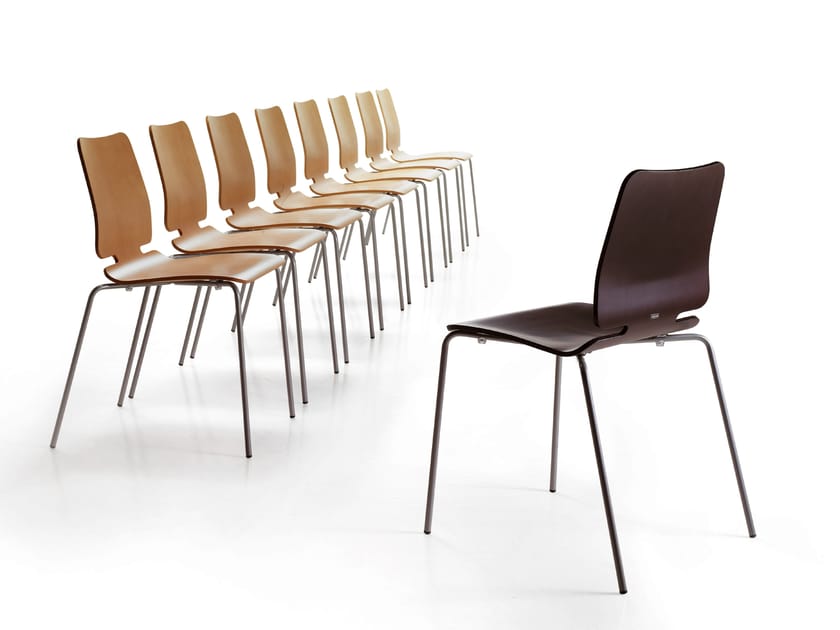 NOA | Stackable chair By ONDARRETA
