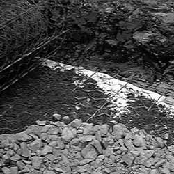 Mesh for base layer for flooring MESH TRACK® By Leon Bekaert