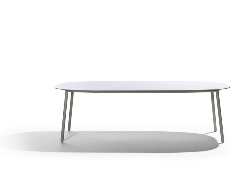 TOSCA Dining table By TRIBÙ