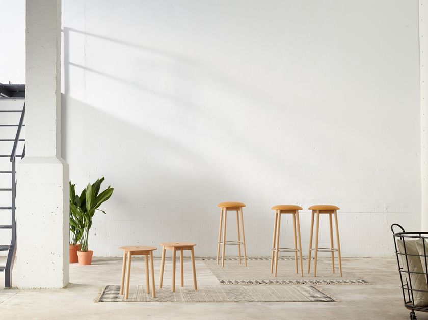 OTO | Low stool By ONDARRETA