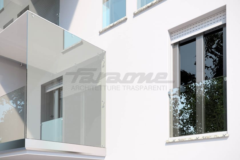 Parapetto in alluminio e vetro per finestre e balconi NINFA 190 By ...