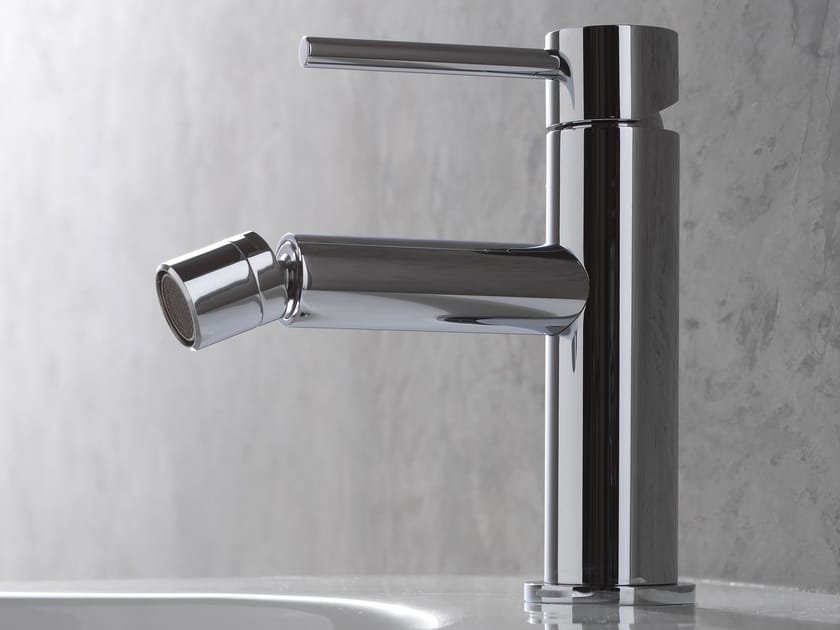M.E. 25 | Single handle bidet mixer By GRAFF