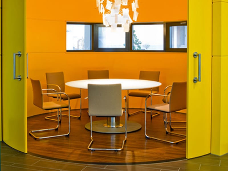 SPIRA | Round meeting table By Brunner