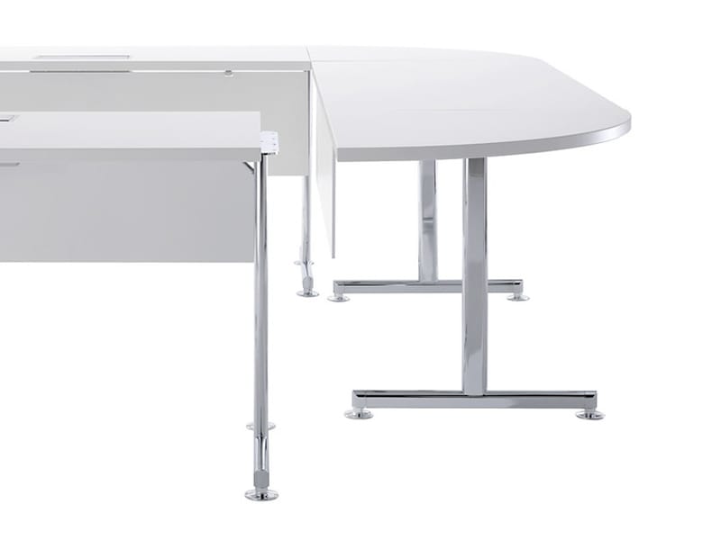 TORINO | Meeting table By Brunner design Wolfgang C.R. Mezger