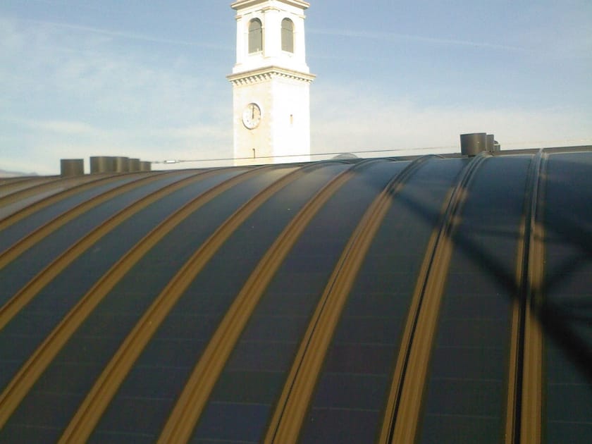 Sistemi di copertura con fotovoltaico integrato Kalzip AluPlusSolar By ...