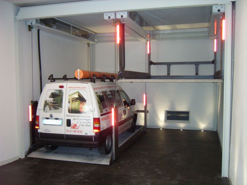Elevatore per automobili ELEVATORE PER AUTOMOBILI SOSPESO ACO-S ...