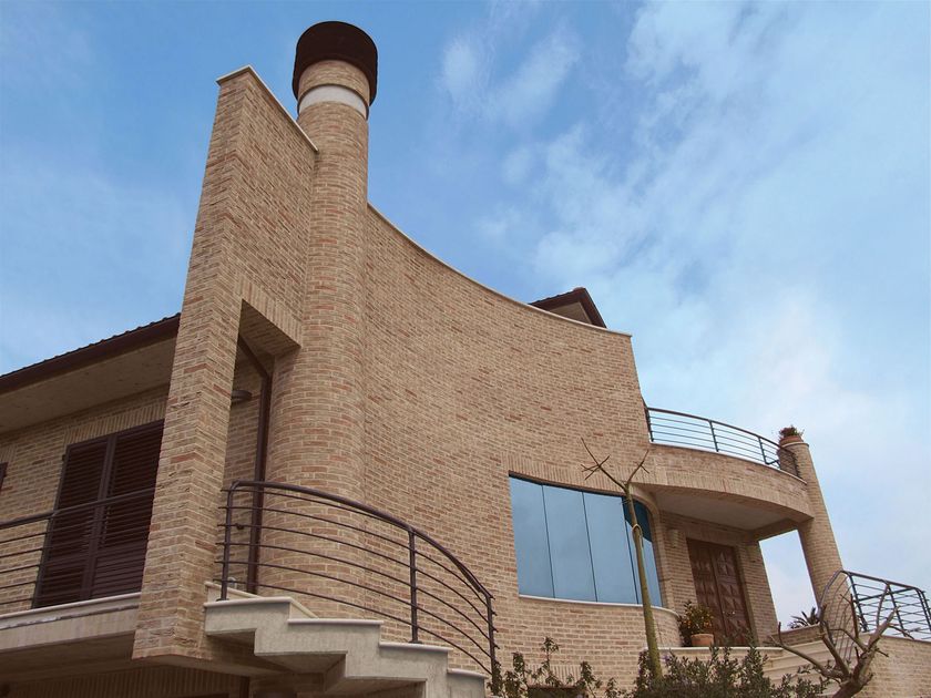 Fair faced clay brick CUSTOM BLENDS By FORNACE S. ANSELMO