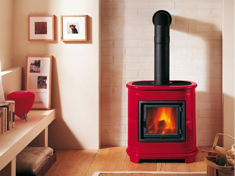 Stufa a legna per riscaldamento aria E905 | Stufa a legna - Piazzetta