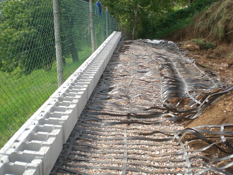 Concrete load-bearing block MACWALL® By Edil Leca Infrastrutture