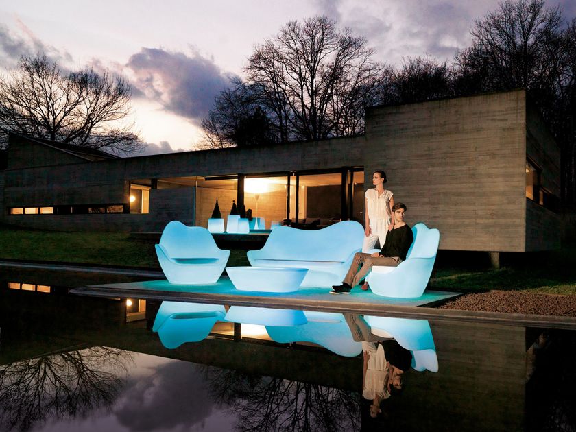 SABINAS | Garden side table By VONDOM