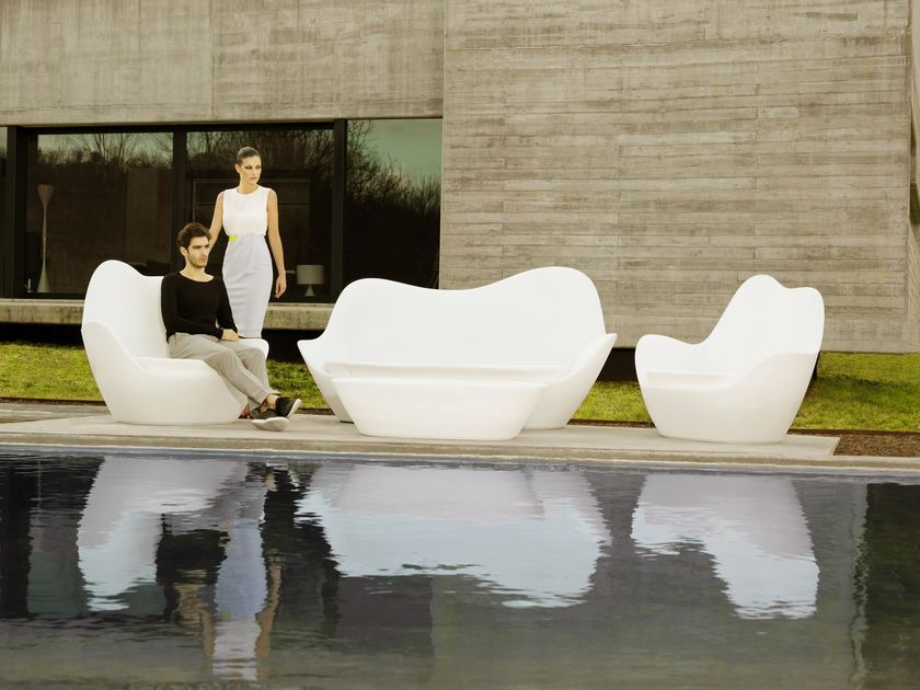 SABINAS | Garden side table By VONDOM
