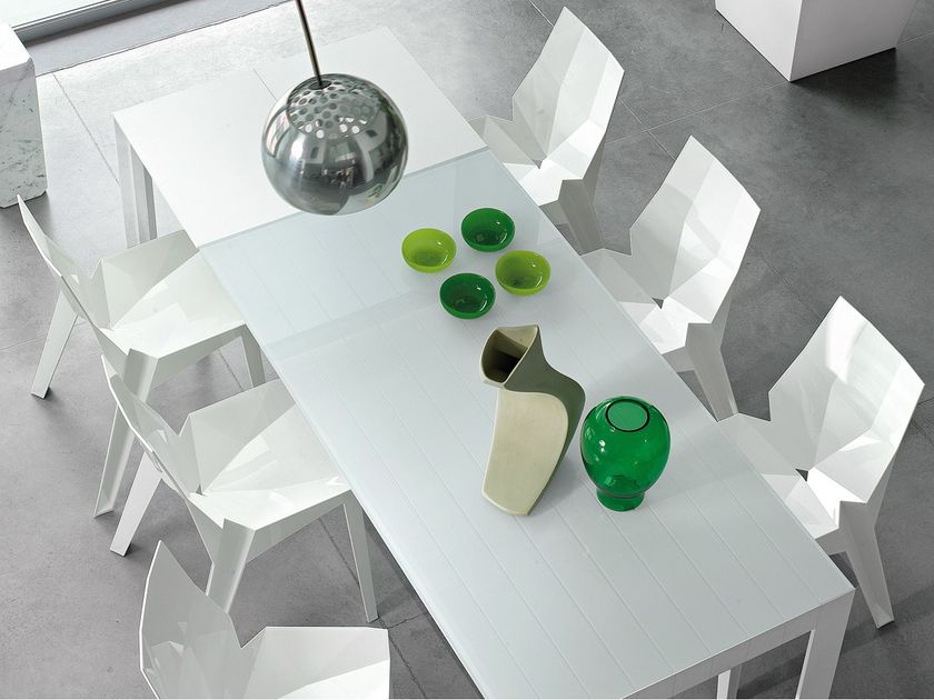 Stackable polycarbonate chair POLY By Bonaldo design Karim Rashid
