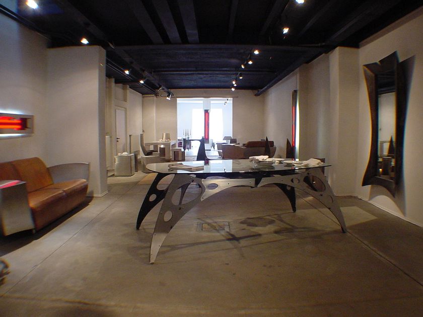Oval steel table BRIDGE By ICI ET LÀ