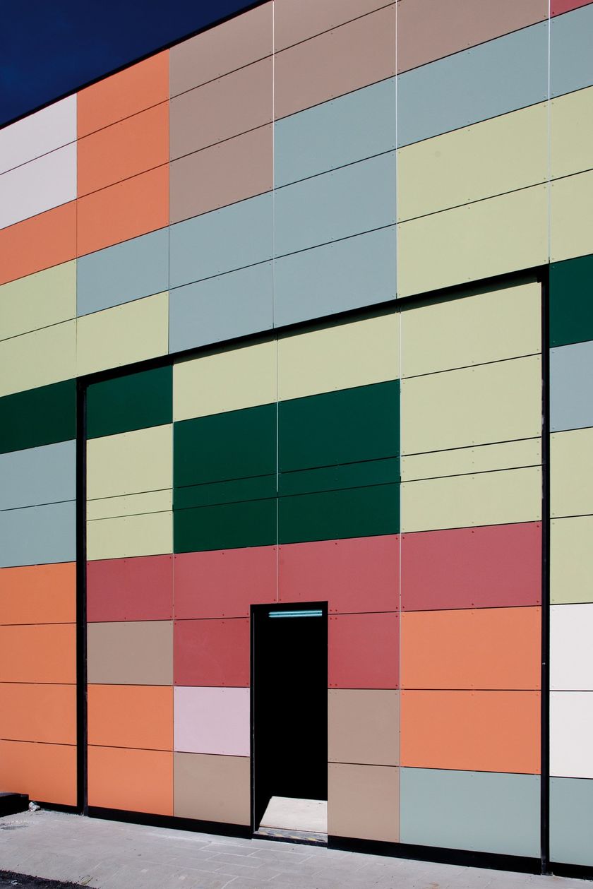 Opaque plastic laminate wall panel VIVIX by FORMICA® By LEGNOPAN