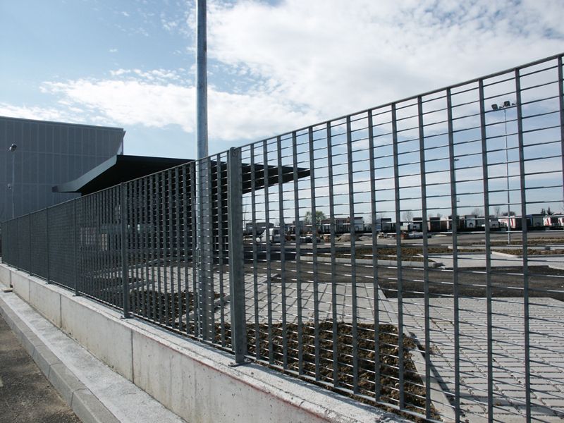 Modular steel Fence FREE By GRIGLIATI BALDASSAR