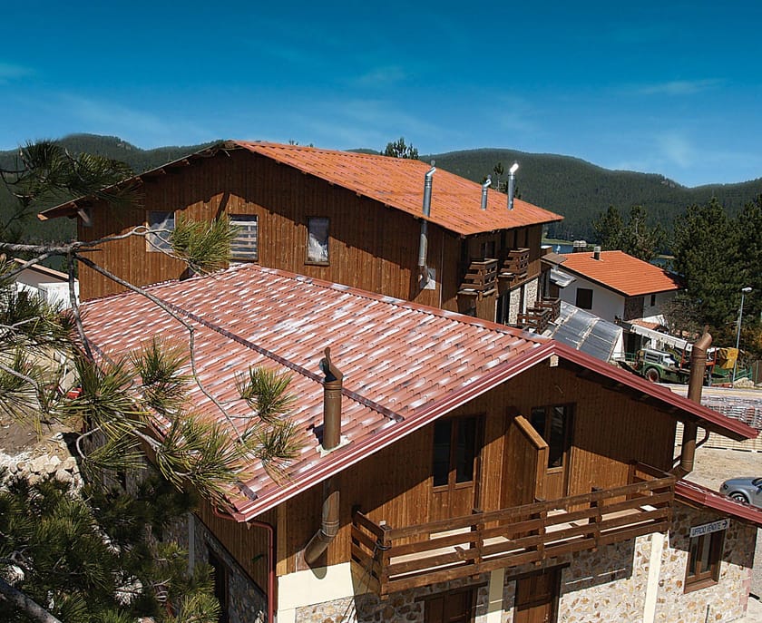 Lastra metallica isolata a forma di coppo per coperture ISOCOPPO ...