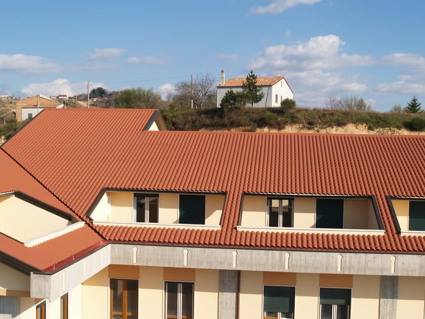 Lastra metallica isolata a forma di coppo per coperture ISOCOPPO ...