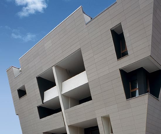 Sistema para fachada contínua de fibrocimento PIZ By PIZ