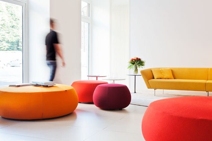 Upholstered pouf PIX 67 By arper design Ichiro Iwasaki