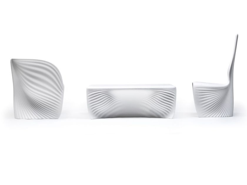 BIOPHILIA | Garden side table By VONDOM design Ross Lovegrove